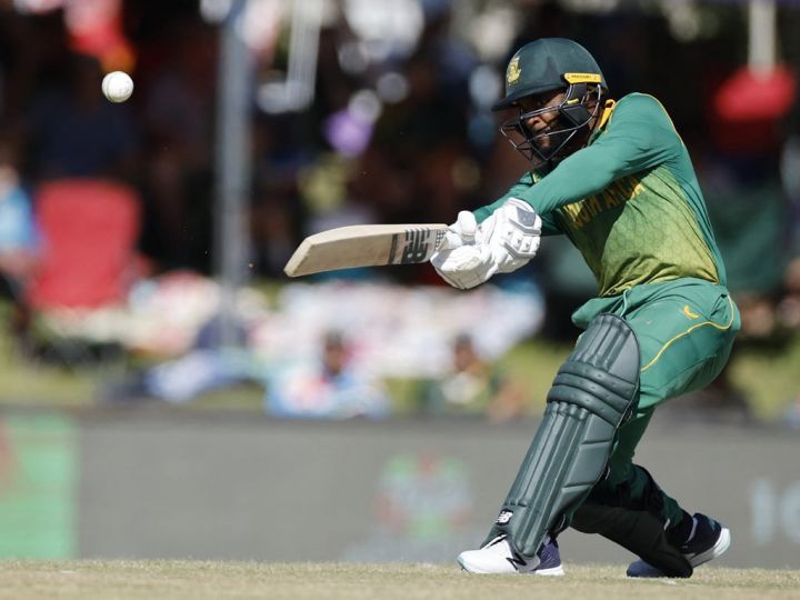 Watch Temba Bavuma pepper the leg-side boundary - Guerilla Cricket