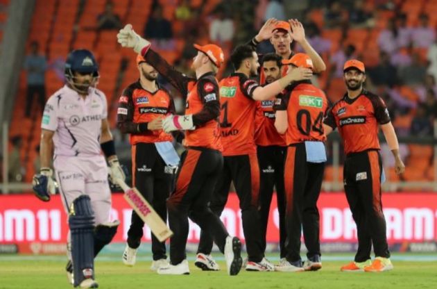Abhishek Sharma takes a good catch at second slip - Guerilla Cricket
