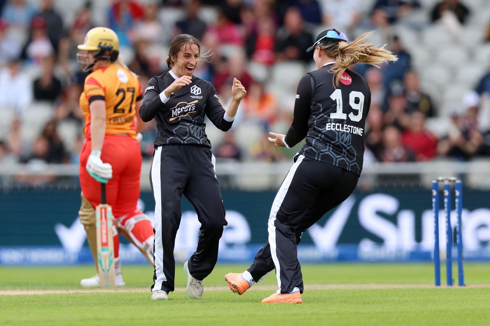 Fi Morris returns an incredible 5/7 in Women's Hundred - Guerilla Cricket