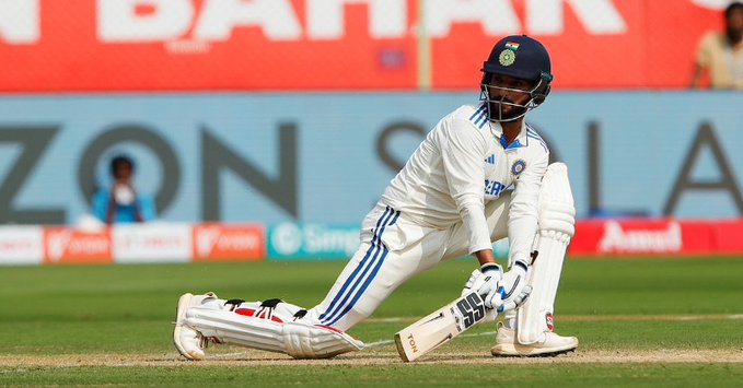 Rajat Patidar brings out the reverse sweep against Joe Root - Guerilla ...