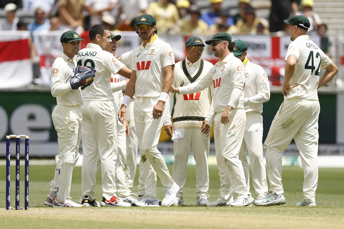 England Hit the Self-Destruct Button Again - Guerilla Cricket